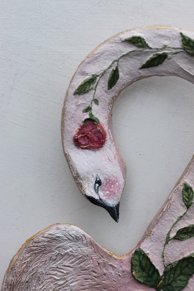 Swan in the Rose Garden - paper-mâché puppet – Pantovola